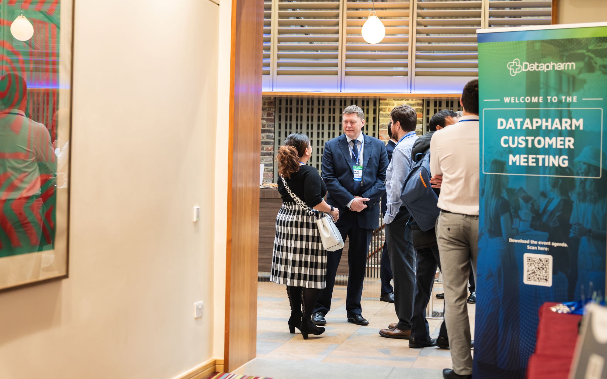 Datapharm Customer Meeting 2024 - Embracing the grey